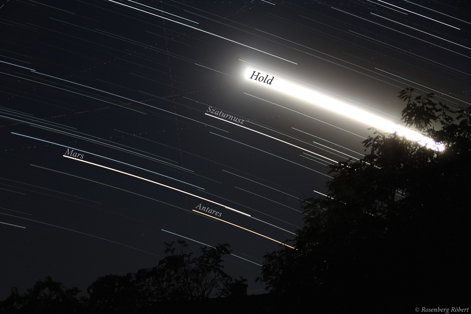 Együttállásban a Hold és a Skorpió szemét kirajzoló Antares, avagy ...